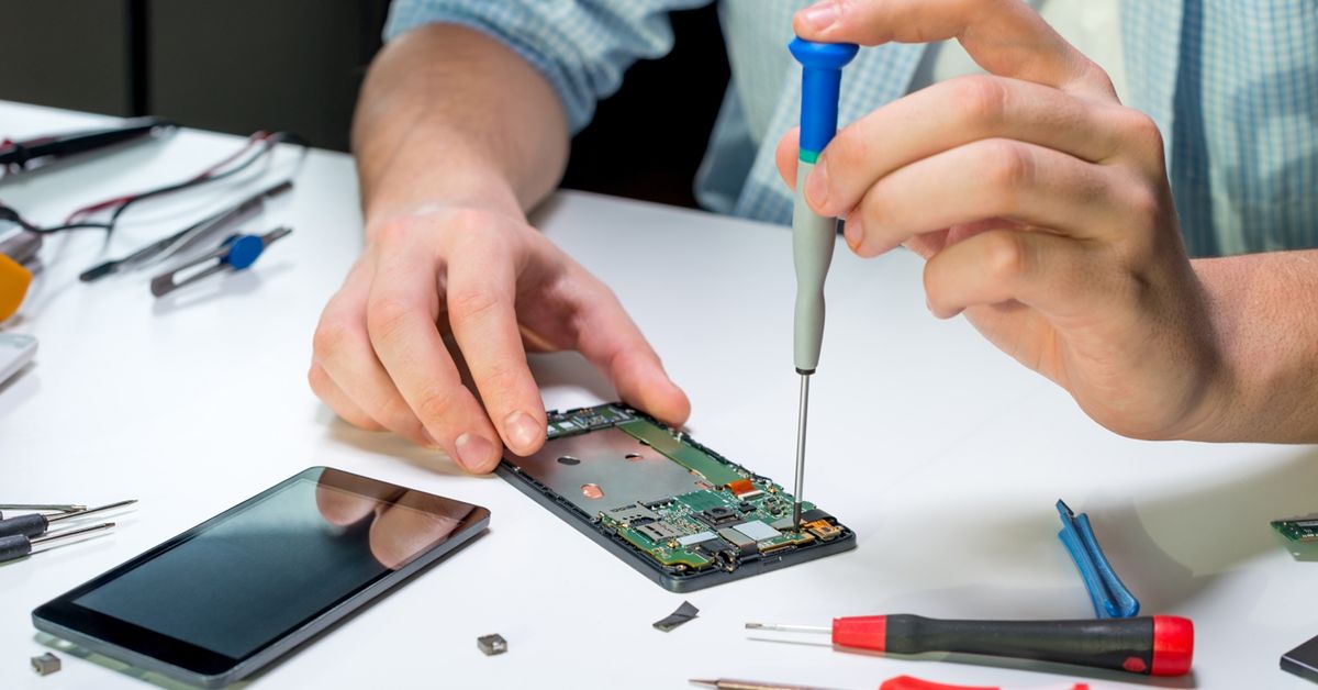 'A mobile phone repair shop lost my phone' - 9Honey