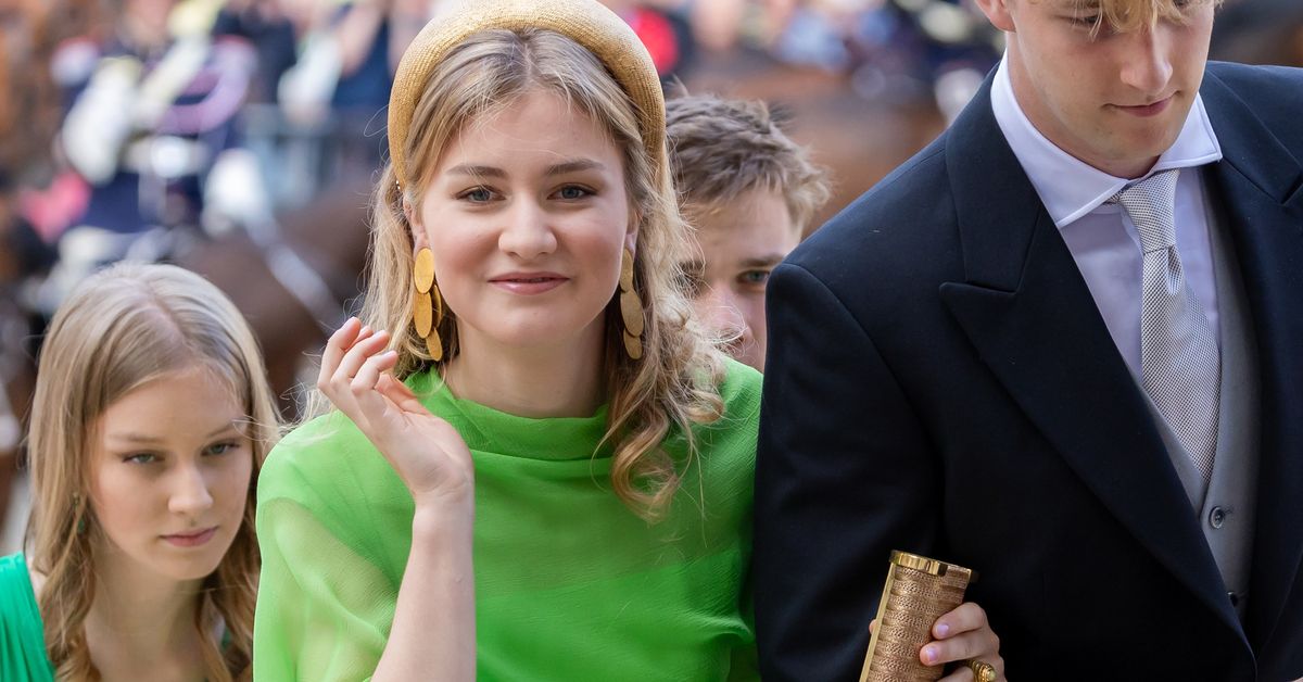 Palace says viral photo of Princess Elisabeth of Belgium and Prince ...
