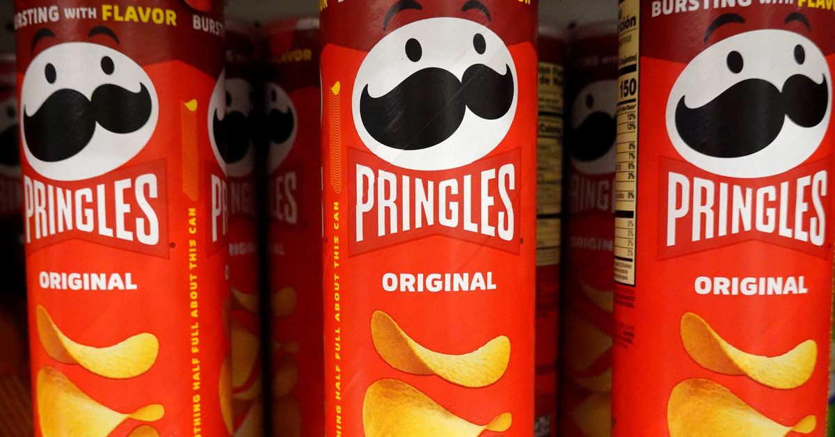 Former employee reveals the science behind why Pringles are in a tube ...