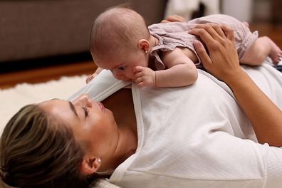 Tummy time for babies: How to get your baby to love tummy time with ...