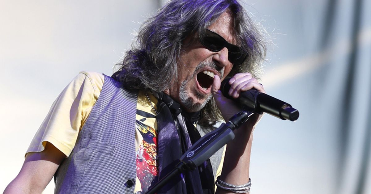 Foreigner lead singer Kelly Hansen announces on live TV he's leaving ...