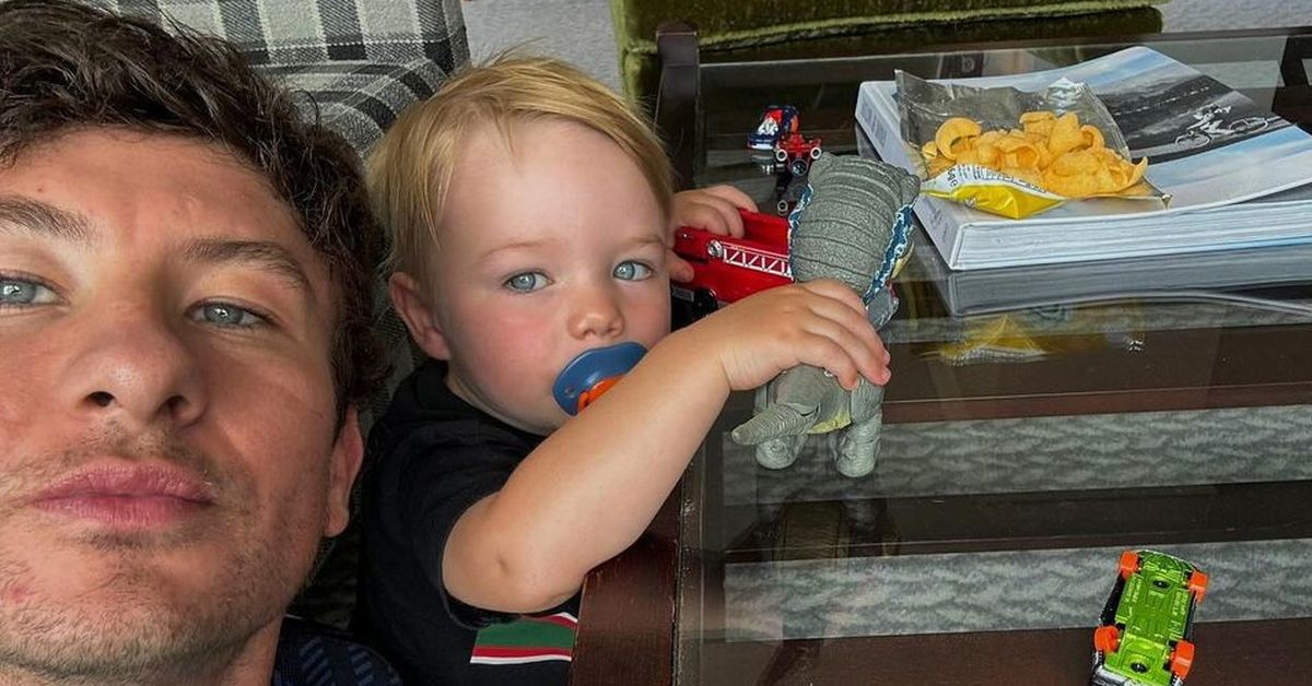 Actor Barry Keoghan shares ultra-rare photo with his mini-me son Brando ...