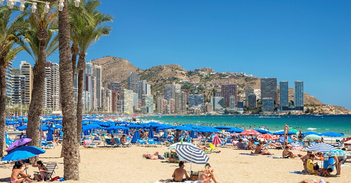 Europe travel: Tourists now face fines for sunbed and beach hogging in ...