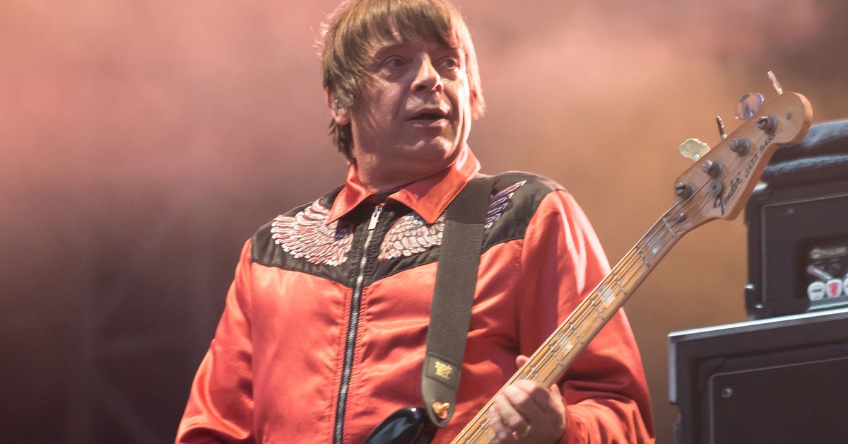 Gary Mounfield death: Stone Roses bassist Gary 'Mani' Mounfield dies ...
