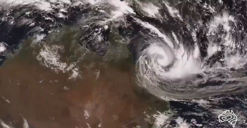 Tropical Cyclone Australia: Tropical cyclone intensifying near NT coast ...