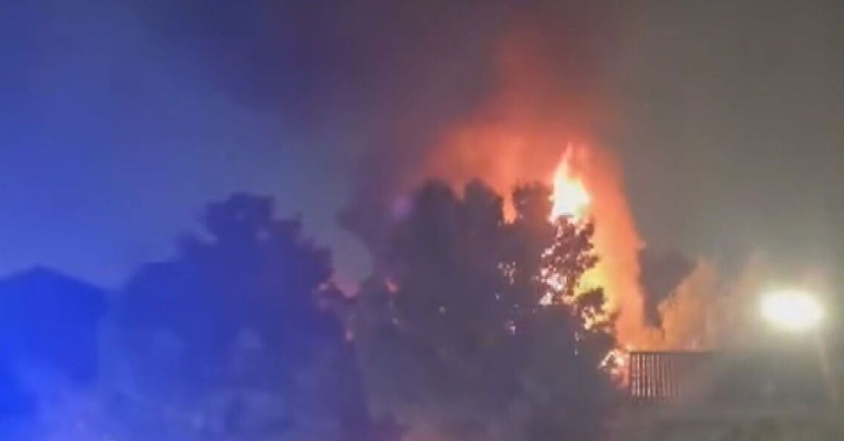 Victoria weather forecast: Lightning strike sets house on fire as ...