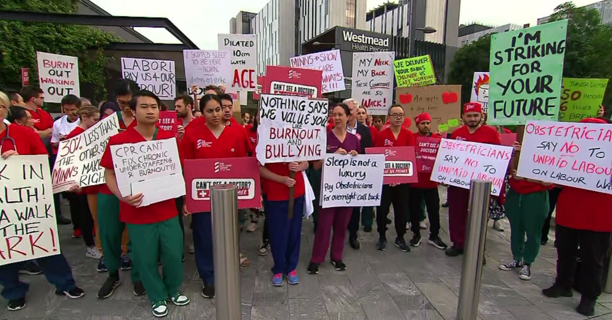 Doctors Strike: NSW doctors' strike extends into second day with 3000 ...