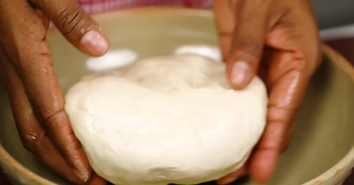 Easy dough recipe to make dumplings, noodles, roti and flour tortillas ...