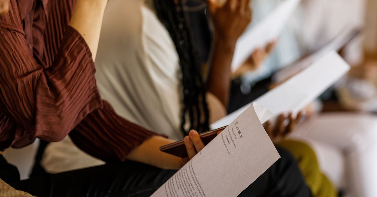 What to include in a resume: Career expert reveals the golden rule you ...