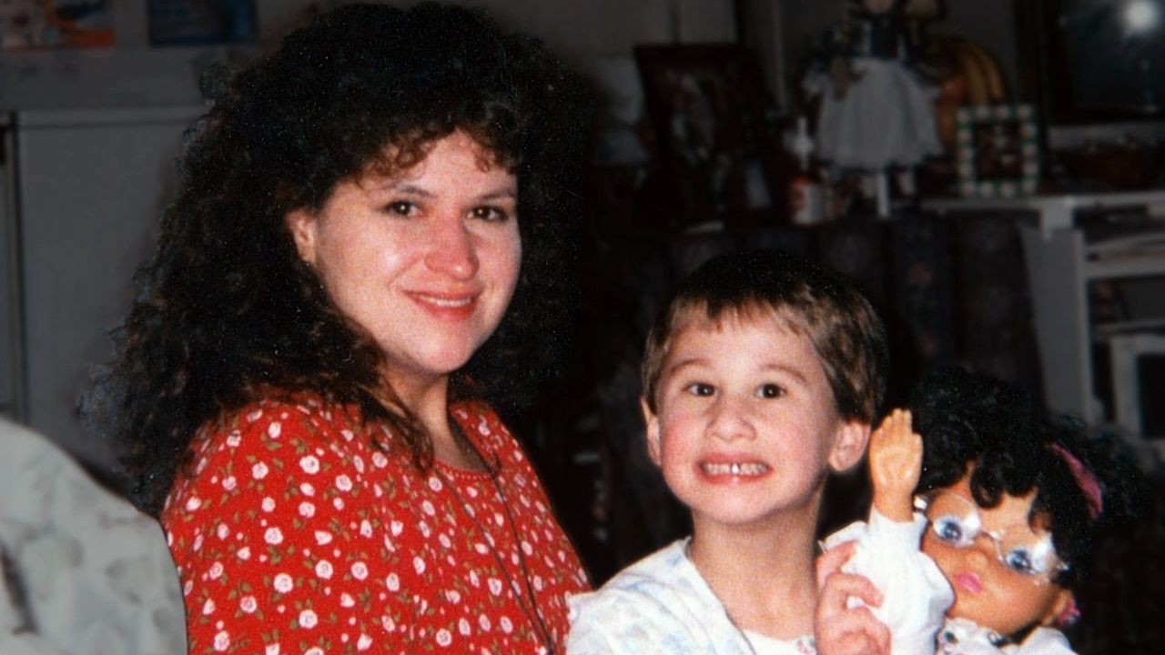 The Prison Confessions of Gypsy Rose Blanchard Season 1 Ep 1 Born a ...