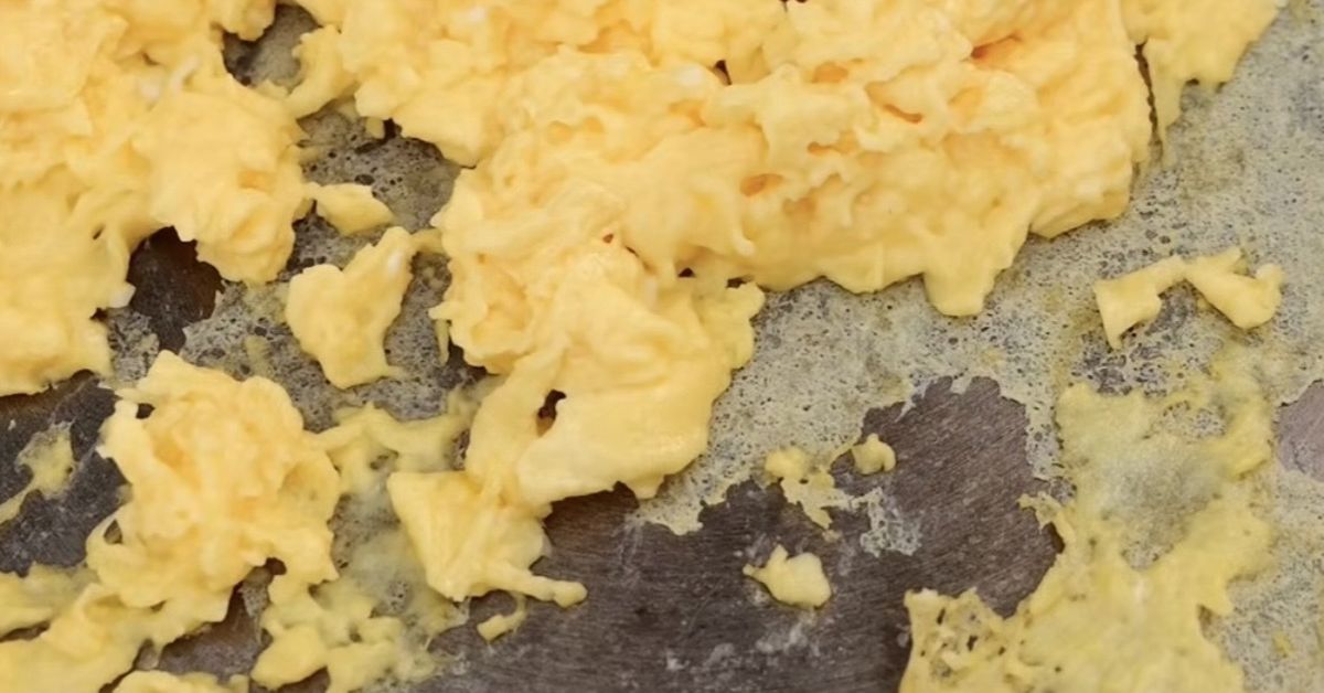 How to stop food from sticking to your stainless steel pans - 9Kitchen