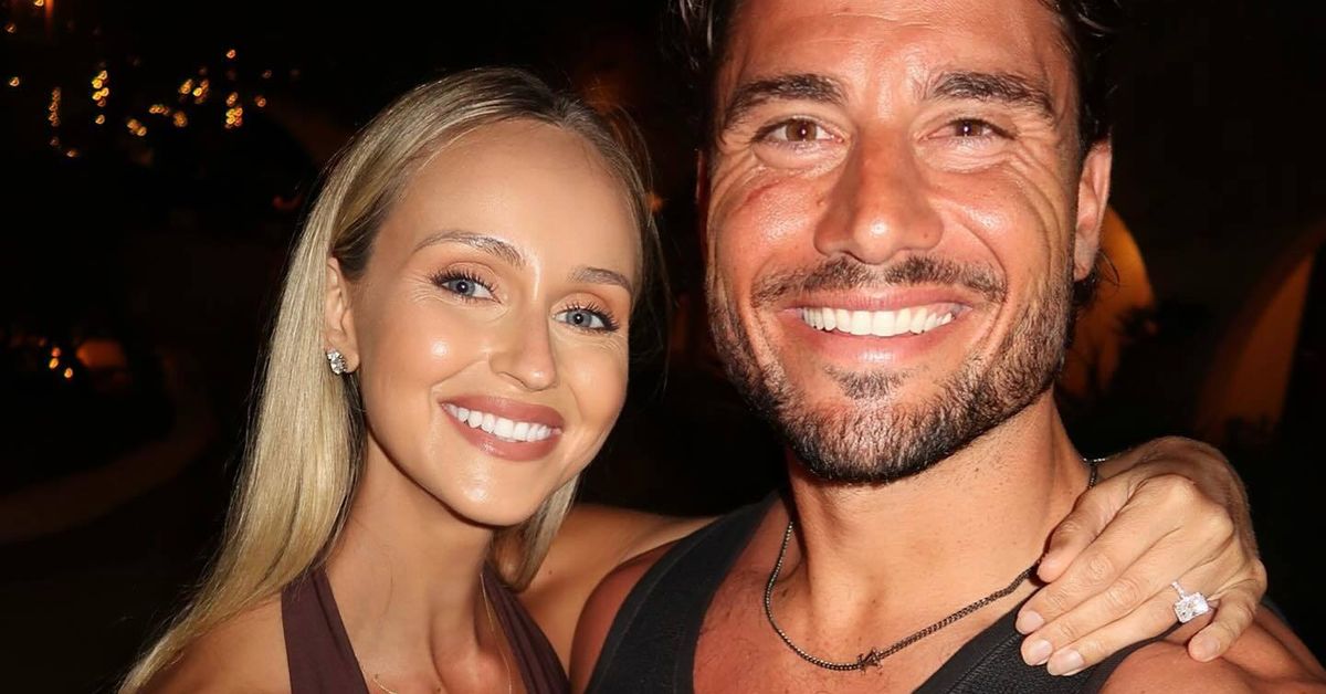 Marcus Stoinis and Sarah Czarnuch announce engagement - 9Honey