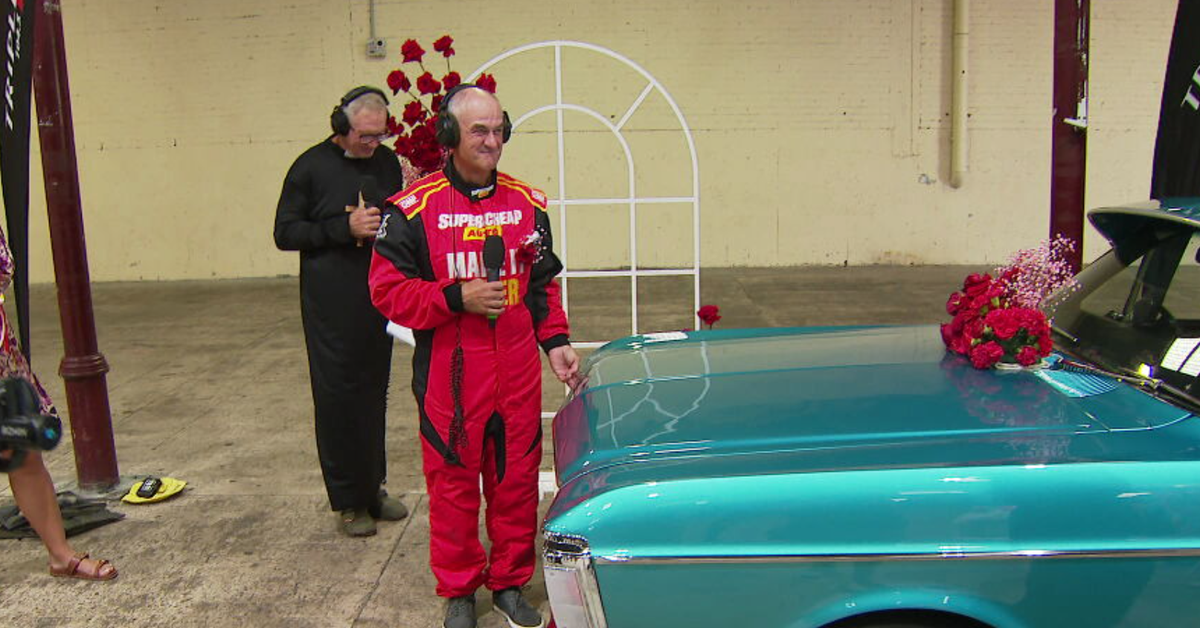 Man marries car: Brisbane man 'marries' his Ford Falcon