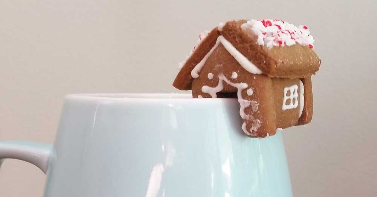 DIY mini gingerbread house mug toppers almost too cute to eat - 9Kitchen