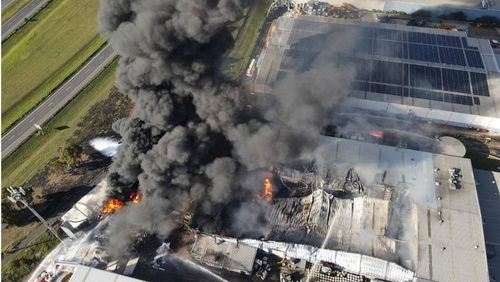 Derrimut fire: Fire crews fought large chemical explosion at factory ...