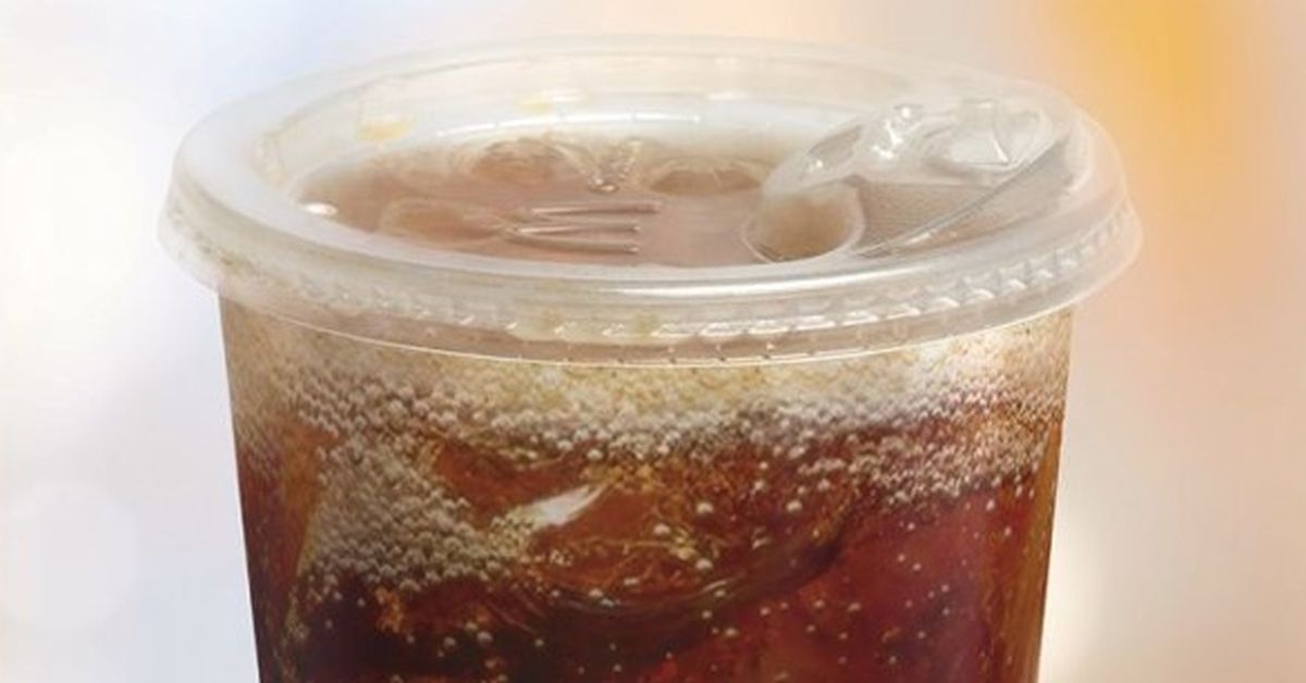 McDonald's introduces divisive new strawless lids in US - 9Kitchen